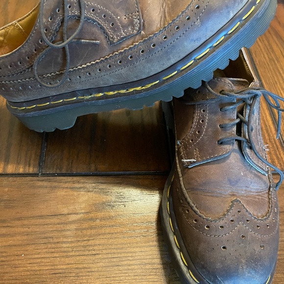 Shoes | Vintage Doc Martins Brown Wing Tip Mens 4womens 657 | Poshmark